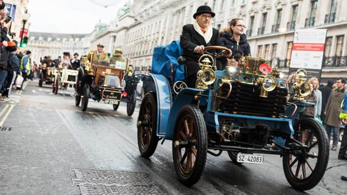 Regent Street’s Motor Show | World’s Biggest Classic Motor Racing Festival